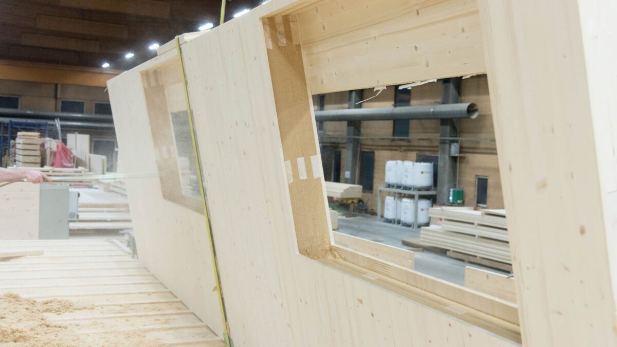 Construire en CLT | Panneaux lamellé croisé en bois massif